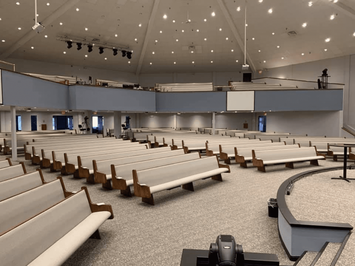 Church Pews & Custom Pew Body Styles | Kivett's Fine Church Furniture